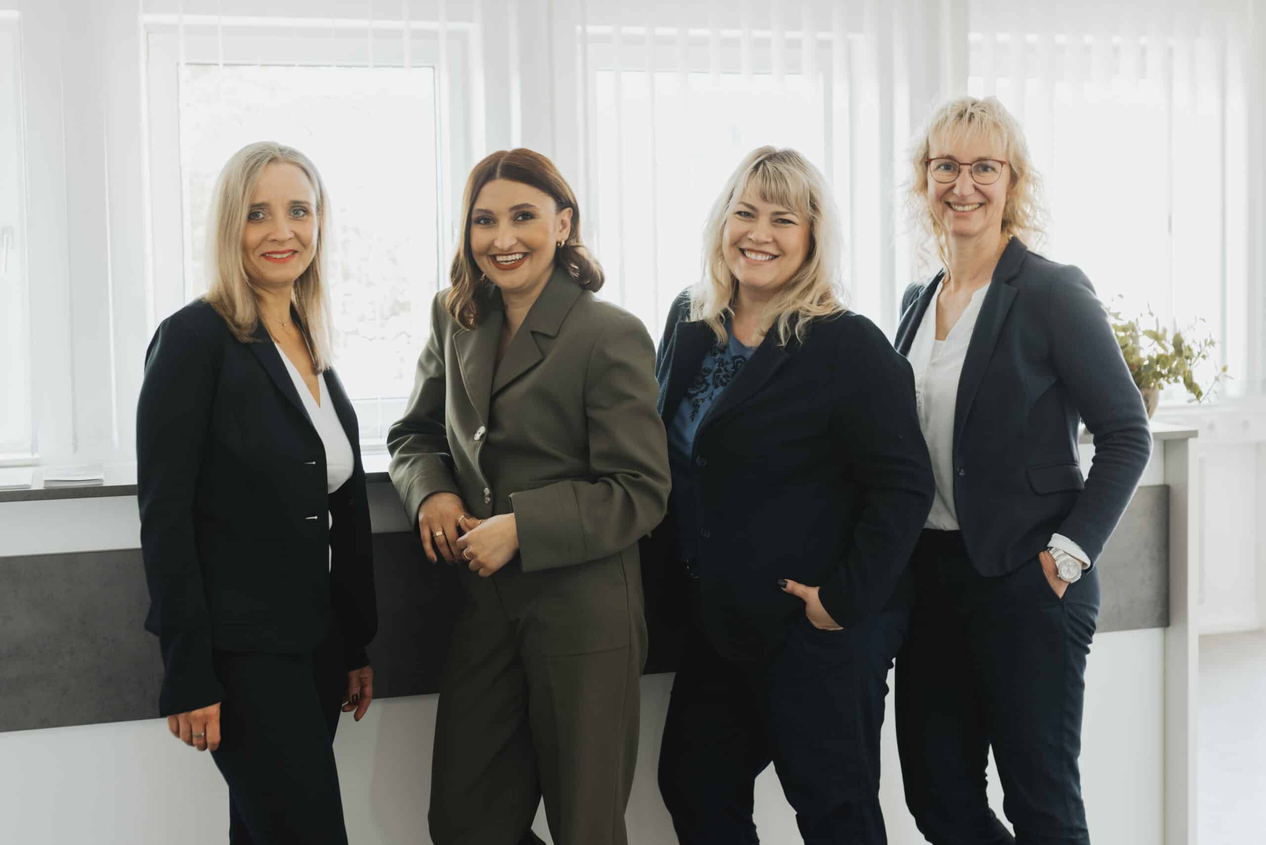 Über Uns - Merz Work-Group